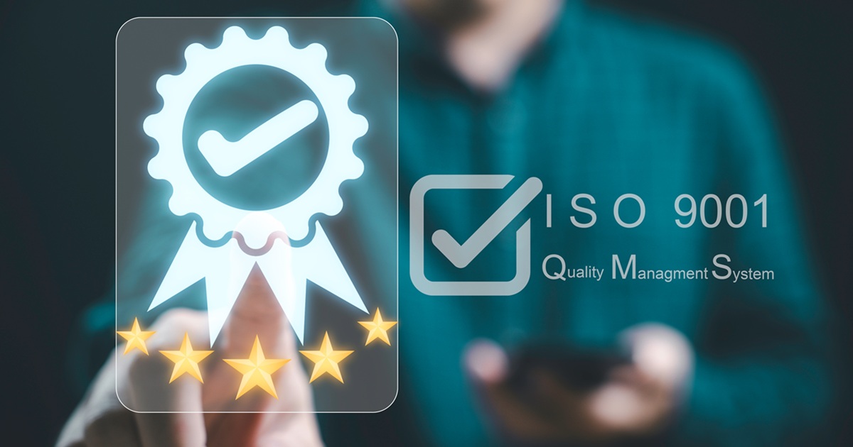 ISO9001とは？目的やメリット、取得の流れなどを徹底解説 | レポート | PROTRUDE - 現場のあらゆる課題、解決策のすべてがここに